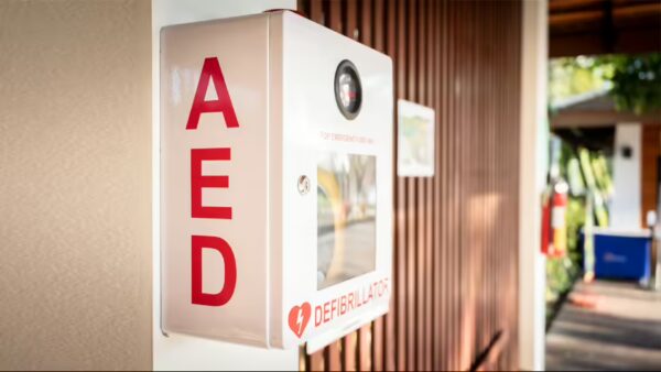 How a Life-Saving Defibrillator (AED) Saves Lives During Cardiac Arrest ...